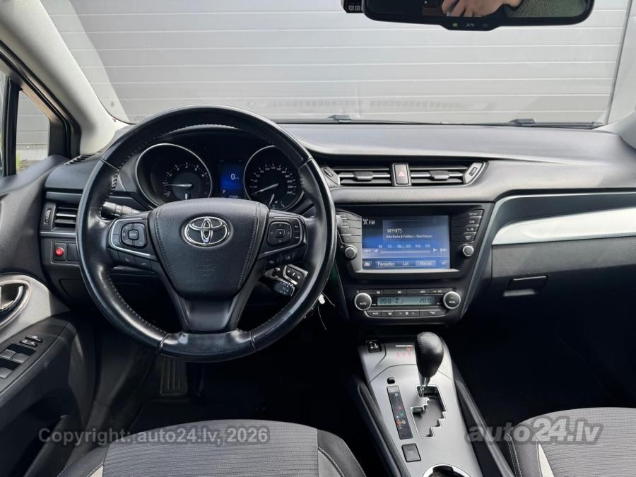 Синий Тойота Авенсис 2016 в Таллин, объемом двигателя 1.80 л и пробегом 274 тыс. км за 7995 €, фото 11 на AUTOMOTO.COM.LV