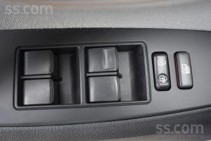Zils Toyota Avensis 2016 Talsi, ar dzinēja tilpumu 2.00 L un nobraukumu 260 tūkst. km par 8700 €, foto 12 vietnē AUTOMOTO.COM.LV