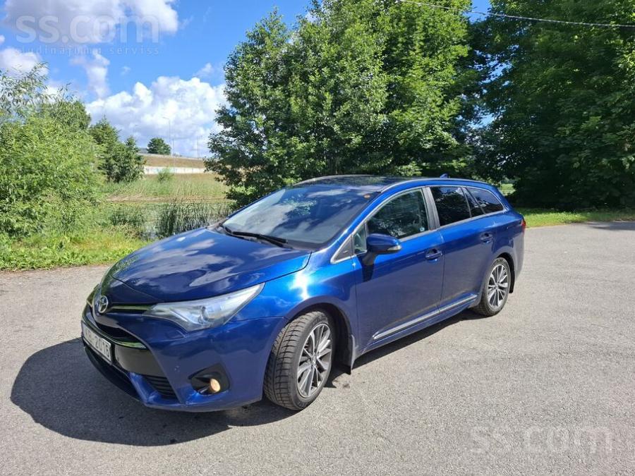 Zils Toyota Avensis 2016 Rīga, ar dzinēja tilpumu 1.80 L un nobraukumu 244 tūkst. km par 8800 €, foto 1 vietnē AUTOMOTO.COM.LV