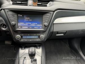 Синий Тойота Авенсис 2016 в Таллин, объемом двигателя 1.80 л и пробегом 146 тыс. км за 11300 €, фото 14 на AUTOMOTO.COM.LV