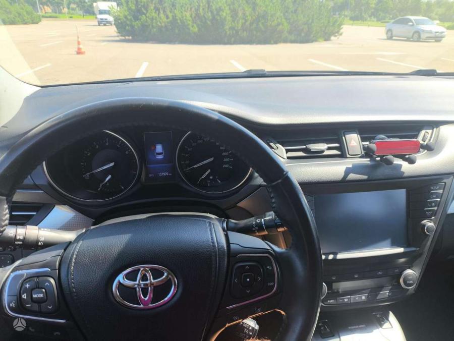 Zils Toyota Avensis 2016 Šauļi, ar dzinēja tilpumu 1.80 L un nobraukumu 138 tūkst. km par 11200 €, foto 13 vietnē AUTOMOTO.COM.LV