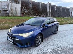 Zils Toyota Avensis 2016 Tallina, ar dzinēja tilpumu 1.80 L un nobraukumu 261 tūkst. km par 7500 €, foto  vietnē AUTOMOTO.COM.LV