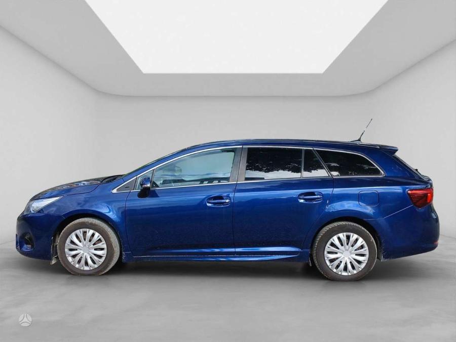 Blue Toyota Avensis 2016 in Vilnius, with an engine capacity of 1.60 L and mileage of 192 thousand km for 8990 €, photo 3 on AUTOMOTO.COM.LV