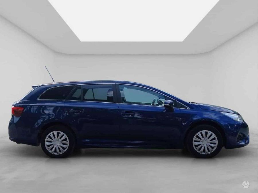 Zils Toyota Avensis 2016 Viļņa, ar dzinēja tilpumu 1.60 L un nobraukumu 192 tūkst. km par 8990 €, foto 8 vietnē AUTOMOTO.COM.LV