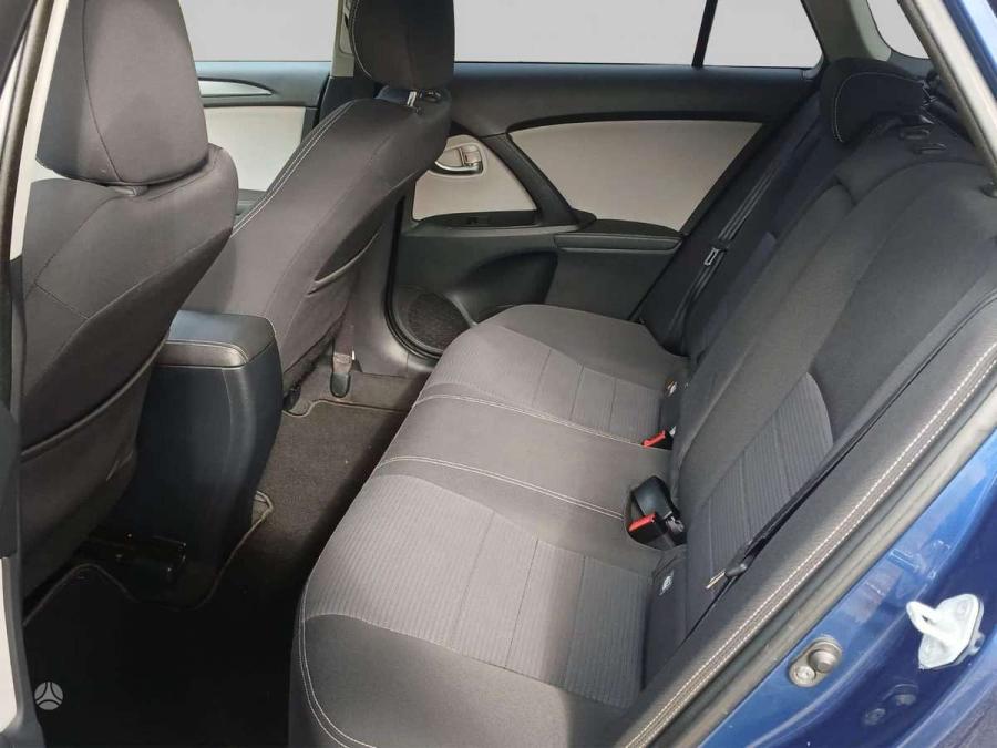 Zils Toyota Avensis 2016 Viļņa, ar dzinēja tilpumu 1.60 L un nobraukumu 192 tūkst. km par 8990 €, foto 14 vietnē AUTOMOTO.COM.LV