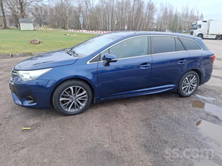 Blue Toyota Avensis 2017 in Riga, with an engine capacity of 1.80 L and mileage of 133 thousand km for 1850 €, photo 2 on AUTOMOTO.COM.LV