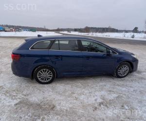 Zils Toyota Avensis 2017 Rīga, ar dzinēja tilpumu 1.80 L un nobraukumu 141 tūkst. km par 11300 €, foto 2 vietnē AUTOMOTO.COM.LV