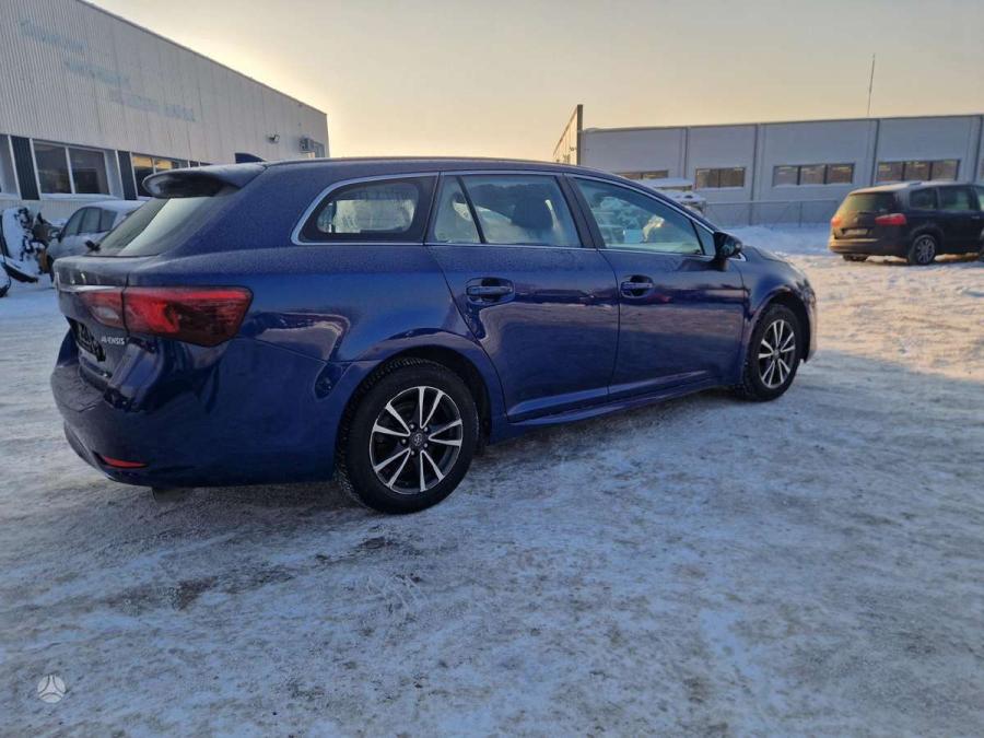 Zils Toyota Avensis 2017 Ukmergė, ar dzinēja tilpumu 1.60 L un nobraukumu 190 tūkst. km par 6750 €, foto 5 vietnē AUTOMOTO.COM.LV