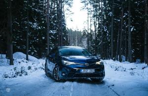 Blue Toyota Avensis 2017 in Vievis, with an engine capacity of 1.80 L and mileage of 183 thousand km for 11500 €, photo  on AUTOMOTO.COM.LV