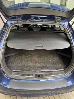 Blue Toyota Avensis 2017 in Riga, with an engine capacity of 1.80 L and mileage of 194 thousand km for 8500 €, photo 7 on AUTOMOTO.COM.LV