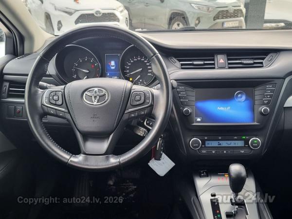 Zils Toyota Avensis 2018 Tallina, ar dzinēja tilpumu 1.99 L un nobraukumu 71 tūkst. km par 15495 €, foto 9 vietnē AUTOMOTO.COM.LV