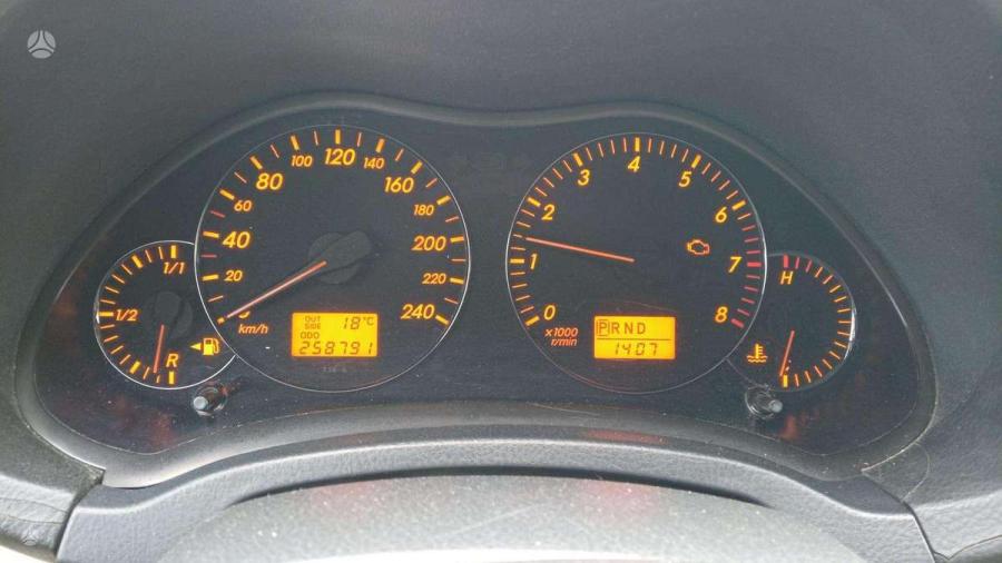 Коричневый Тойота Авенсис 2003 в Паневежис, объемом двигателя 2.00 л и пробегом 259 тыс. км за 2500 €, фото 25 на AUTOMOTO.COM.LV