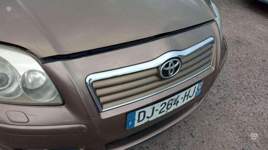Коричневый Тойота Авенсис 2003 в Паневежис, объемом двигателя 2.00 л и пробегом 259 тыс. км за 2500 €, фото 31 на AUTOMOTO.COM.LV