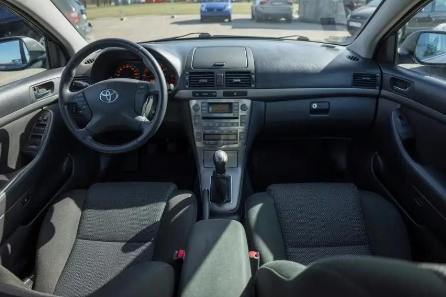Brūns Toyota Avensis 2007 Liepāja, ar dzinēja tilpumu 1.80 L un nobraukumu 333 tūkst. km par 3700 €, foto 8 vietnē AUTOMOTO.COM.LV