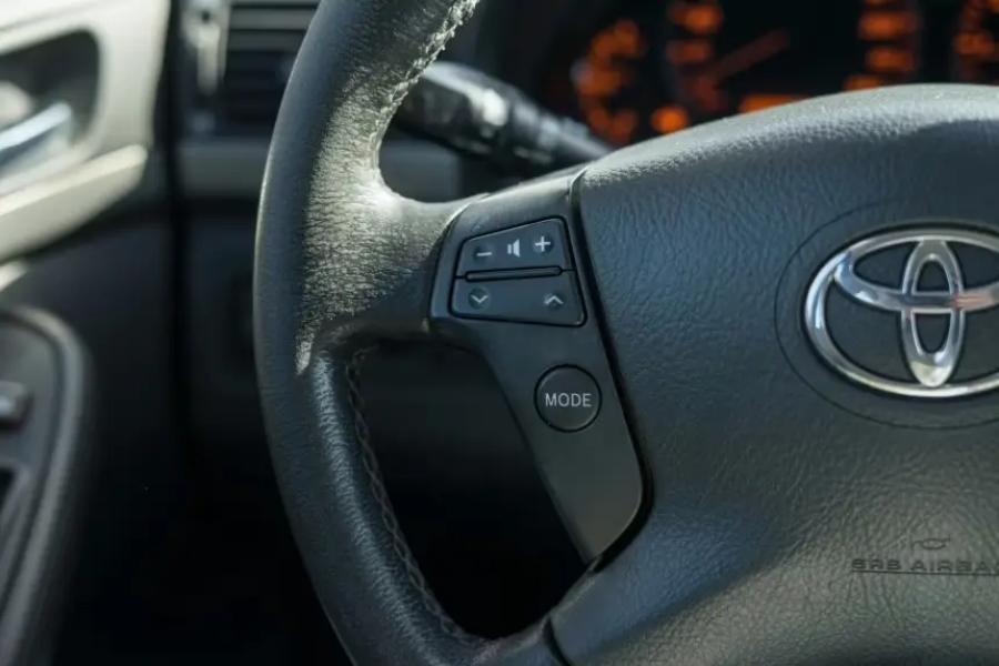 Brūns Toyota Avensis 2007 Liepāja, ar dzinēja tilpumu 1.80 L un nobraukumu 333 tūkst. km par 3700 €, foto 19 vietnē AUTOMOTO.COM.LV