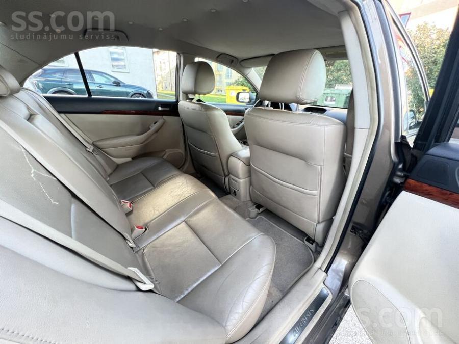 Коричневый Тойота Авенсис 2005 в Рига, объемом двигателя 2.40 л и пробегом 360 тыс. км за 1899 €, фото 10 на AUTOMOTO.COM.LV