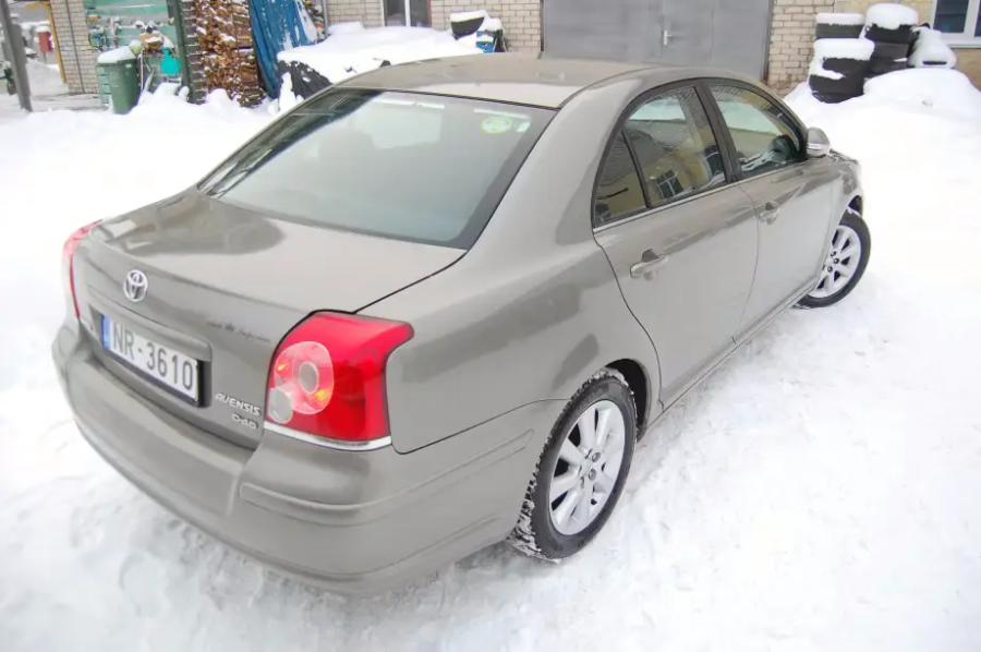 Brūns Toyota Avensis 2006 Jēkabpils, ar dzinēja tilpumu 2.00 L un nobraukumu 255 tūkst. km par 4300 €, foto 3 vietnē AUTOMOTO.COM.LV