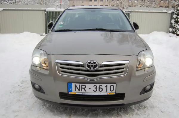 Коричневый Тойота Авенсис 2006 в Екабпилс, объемом двигателя 2.00 л и пробегом 255 тыс. км за 4300 €, фото 4 на AUTOMOTO.COM.LV