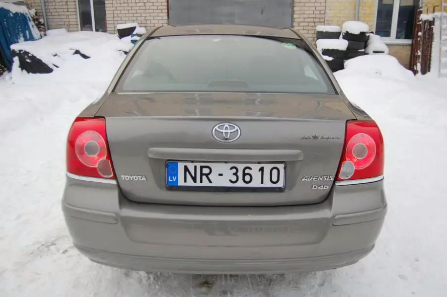 Brūns Toyota Avensis 2006 Jēkabpils, ar dzinēja tilpumu 2.00 L un nobraukumu 255 tūkst. km par 4300 €, foto 9 vietnē AUTOMOTO.COM.LV