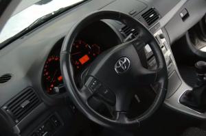 Brūns Toyota Avensis 2006 Jēkabpils, ar dzinēja tilpumu 2.00 L un nobraukumu 255 tūkst. km par 4300 €, foto 19 vietnē AUTOMOTO.COM.LV