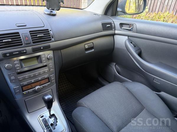 Коричневый Тойота Авенсис 2006 в Рига, объемом двигателя 2.00 л и пробегом 162 тыс. км за 3300 €, фото 4 на AUTOMOTO.COM.LV