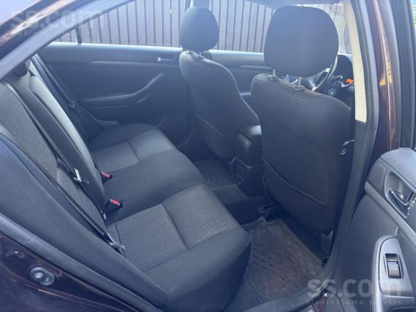 Коричневый Тойота Авенсис 2006 в Рига, объемом двигателя 2.00 л и пробегом 162 тыс. км за 3300 €, фото 9 на AUTOMOTO.COM.LV