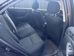Brūns Toyota Avensis 2006 Rīga, ar dzinēja tilpumu 2.00 L un nobraukumu 162 tūkst. km par 3300 €, foto 9 vietnē AUTOMOTO.COM.LV