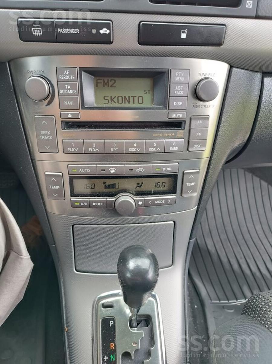 Коричневый Тойота Авенсис 2007 в Огре, объемом двигателя 2.00 л и пробегом 245 тыс. км за 2500 €, фото 9 на AUTOMOTO.COM.LV