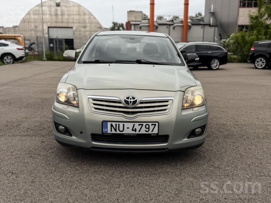 Brūns Toyota Avensis 2008 Jelgava, ar dzinēja tilpumu 2.00 L un nobraukumu 285 tūkst. km par 1650 €, foto 3 vietnē AUTOMOTO.COM.LV