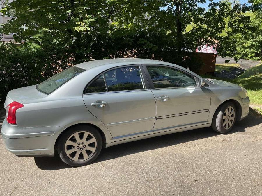 Коричневый Тойота Авенсис 2008 в Вильнюс, объемом двигателя 1.60 л и пробегом 230 тыс. км за 1900 €, фото 4 на AUTOMOTO.COM.LV