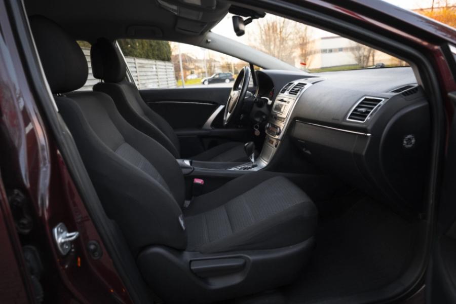Brūns Toyota Avensis 2013 Rīga, ar dzinēja tilpumu 2.20 L un nobraukumu 307 tūkst. km par 4900 €, foto 13 vietnē AUTOMOTO.COM.LV