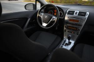 Brūns Toyota Avensis 2013 Rīga, ar dzinēja tilpumu 2.20 L un nobraukumu 307 tūkst. km par 4900 €, foto 15 vietnē AUTOMOTO.COM.LV