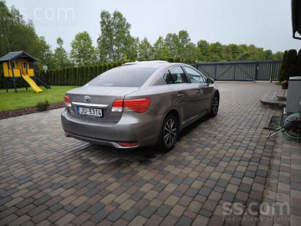 Brown Toyota Avensis 2014 in Riga, with an engine capacity of 1.80 L and mileage of 74 thousand km for 8250 €, photo 5 on AUTOMOTO.COM.LV