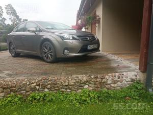 Brown Toyota Avensis 2014 in Riga, with an engine capacity of 2.00 L and mileage of 184 thousand km for 8750 €, photo  on AUTOMOTO.COM.LV