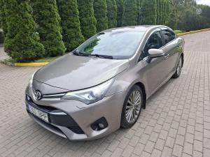 Brown Toyota Avensis 2015 in Vilnius, with an engine capacity of 1.99 L and mileage of 281 thousand km for 8500 €, photo  on AUTOMOTO.COM.LV