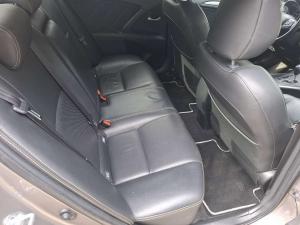 Brown Toyota Avensis 2015 in Vilnius, with an engine capacity of 1.99 L and mileage of 281 thousand km for 8500 €, photo 13 on AUTOMOTO.COM.LV