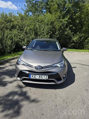 Коричневый Тойота Авенсис 2015 в Рига, объемом двигателя 1.80 л и пробегом 187 тыс. км за 9500 €, фото  на AUTOMOTO.COM.LV