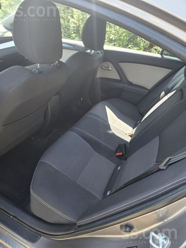 Brūns Toyota Avensis 2015 Rīga, ar dzinēja tilpumu 1.80 L un nobraukumu 187 tūkst. km par 9500 €, foto 8 vietnē AUTOMOTO.COM.LV