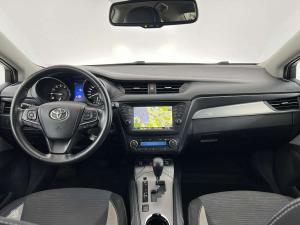 Brown Toyota Avensis 2015 in Vilnius, with an engine capacity of 1.99 L and mileage of 148 thousand km for 11900 €, photo 8 on AUTOMOTO.COM.LV