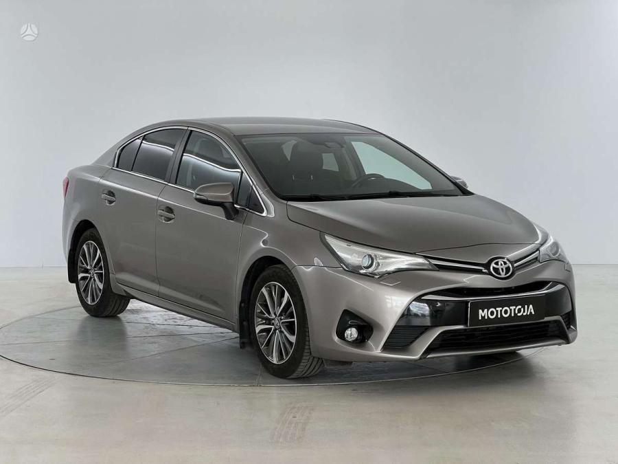 Brown Toyota Avensis 2015 in Vilnius, with an engine capacity of 1.99 L and mileage of 148 thousand km for 11900 €, photo 18 on AUTOMOTO.COM.LV