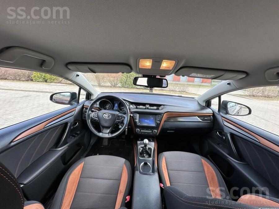 Brūns Toyota Avensis 2016 Rīga, ar dzinēja tilpumu 1.80 L un nobraukumu 183 tūkst. km par 9900 €, foto 6 vietnē AUTOMOTO.COM.LV