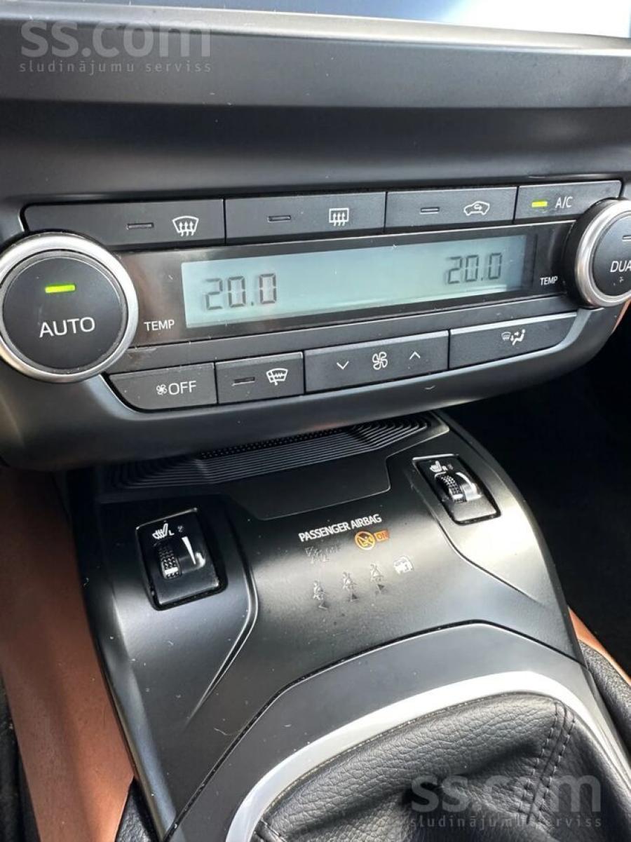 Brūns Toyota Avensis 2016 Rīga, ar dzinēja tilpumu 1.80 L un nobraukumu 183 tūkst. km par 9900 €, foto 8 vietnē AUTOMOTO.COM.LV