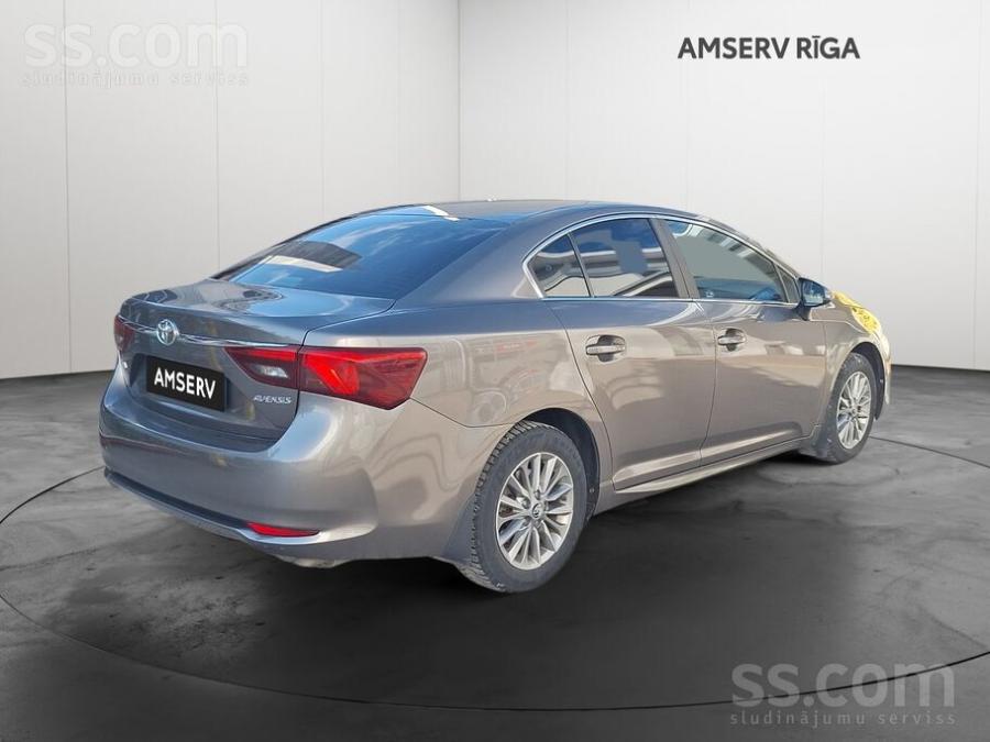Brūns Toyota Avensis 2016 Rīga, ar dzinēja tilpumu 1.80 L un nobraukumu 172 tūkst. km par 11200 €, foto 3 vietnē AUTOMOTO.COM.LV