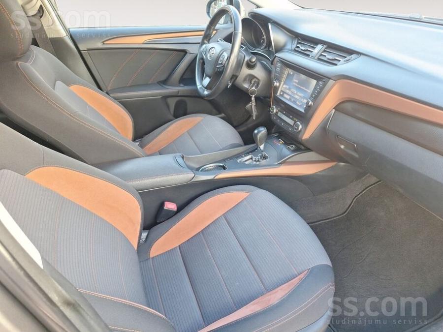 Brūns Toyota Avensis 2016 Rīga, ar dzinēja tilpumu 1.80 L un nobraukumu 172 tūkst. km par 11200 €, foto 13 vietnē AUTOMOTO.COM.LV