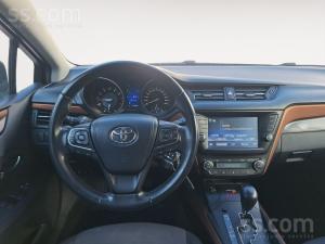 Brūns Toyota Avensis 2016 Rīga, ar dzinēja tilpumu 1.80 L un nobraukumu 172 tūkst. km par 11200 €, foto 15 vietnē AUTOMOTO.COM.LV