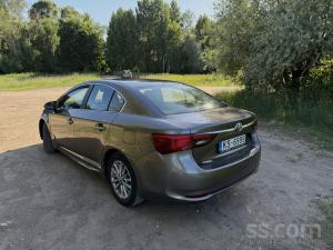 Коричневый Тойота Авенсис 2017 в Рига, объемом двигателя 1.80 л и пробегом 42 тыс. км за 14000 €, фото 3 на AUTOMOTO.COM.LV