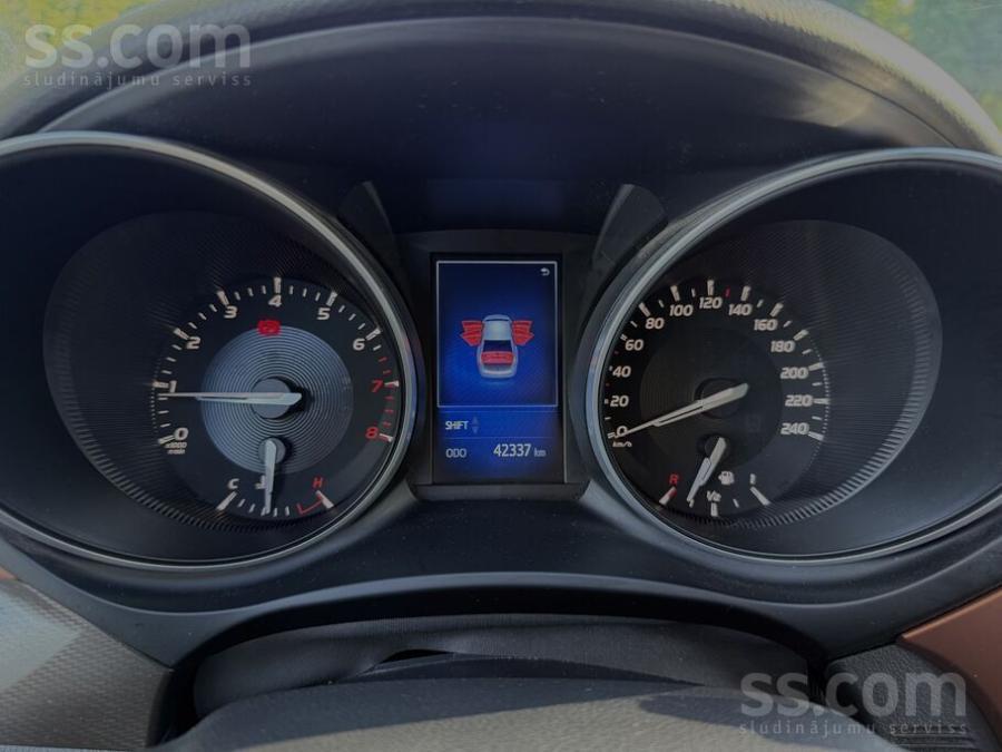Коричневый Тойота Авенсис 2017 в Рига, объемом двигателя 1.80 л и пробегом 42 тыс. км за 14000 €, фото 9 на AUTOMOTO.COM.LV