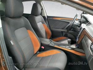 Brūns Toyota Avensis 2017 Tallina, ar dzinēja tilpumu 1.80 L un nobraukumu 135 tūkst. km par 13990 €, foto 7 vietnē AUTOMOTO.COM.LV