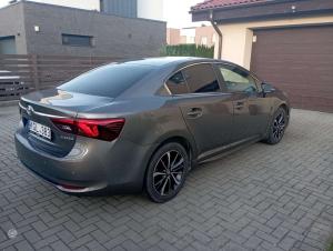 Brown Toyota Avensis 2018 in Klaipeda, with an engine capacity of 1.80 L and mileage of 108 thousand km for 13800 €, photo 3 on AUTOMOTO.COM.LV