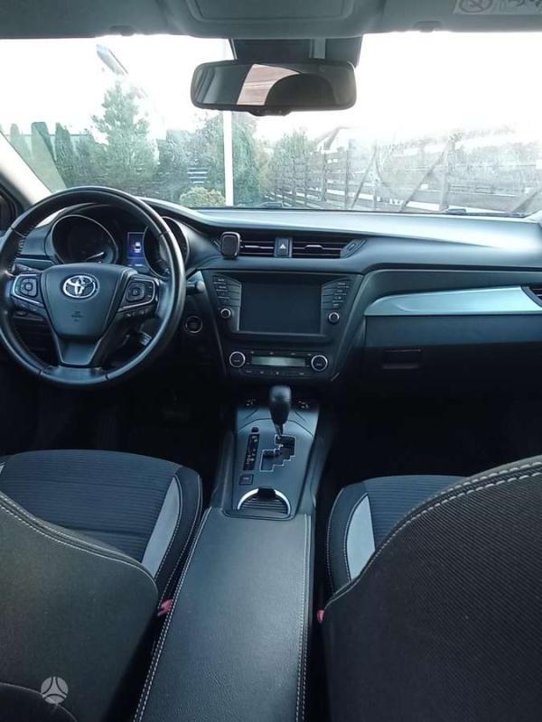 Коричневый Тойота Авенсис 2018 в Клайпеда, объемом двигателя 1.80 л и пробегом 108 тыс. км за 13800 €, фото 4 на AUTOMOTO.COM.LV